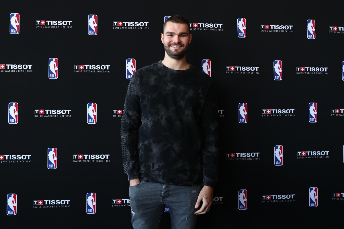 Exjugador de la NBA Isaac Humphries reveló su homosexualidad durante ...
