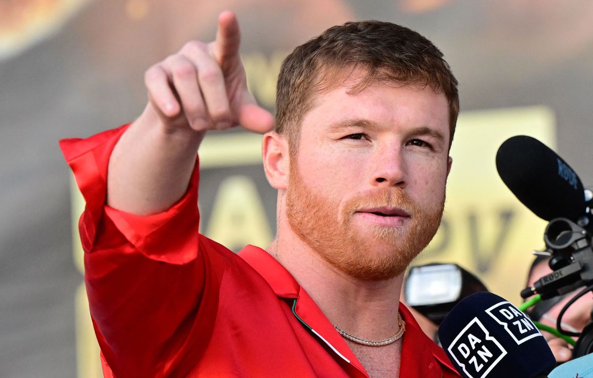 Canelo Álvarez presume de su “juguetito”: un Ferrari edición limitada ...