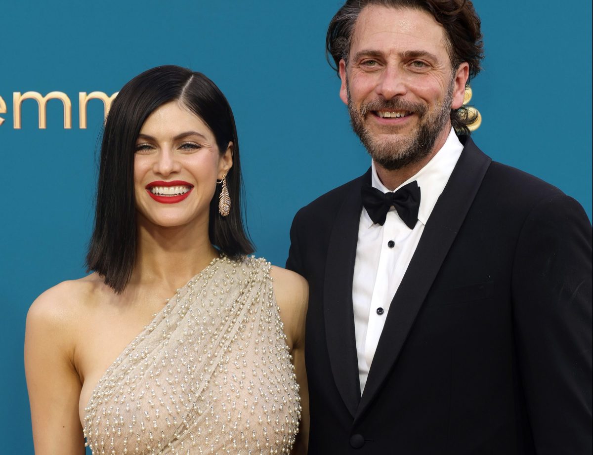 Alexandra Daddario y Andrew Form ponen en venta su mansión en Hancock ...