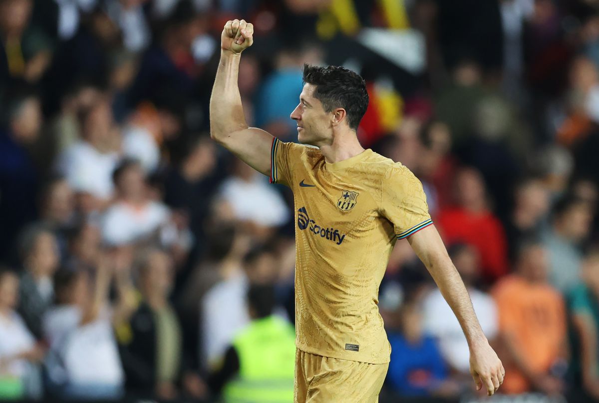 Liderando las tablas de goles y disparos, Robert Lewandowski es elegido ...