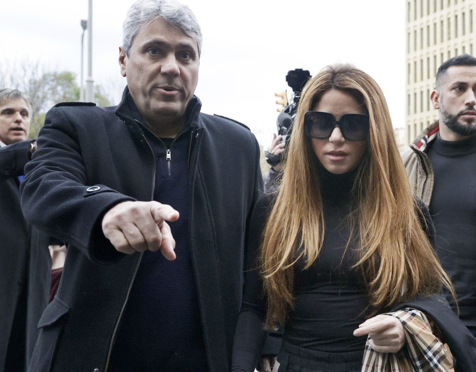 Shakira está harta: la ex de Piqué niega tener nuevo novio y pide ...