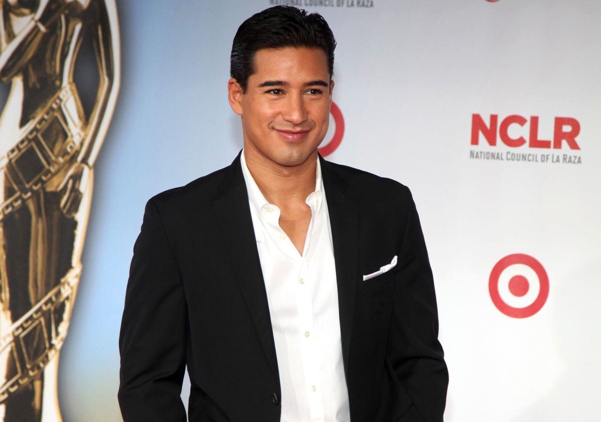 Mario López termina el año vendiendo una mansión en Burbank, California ...