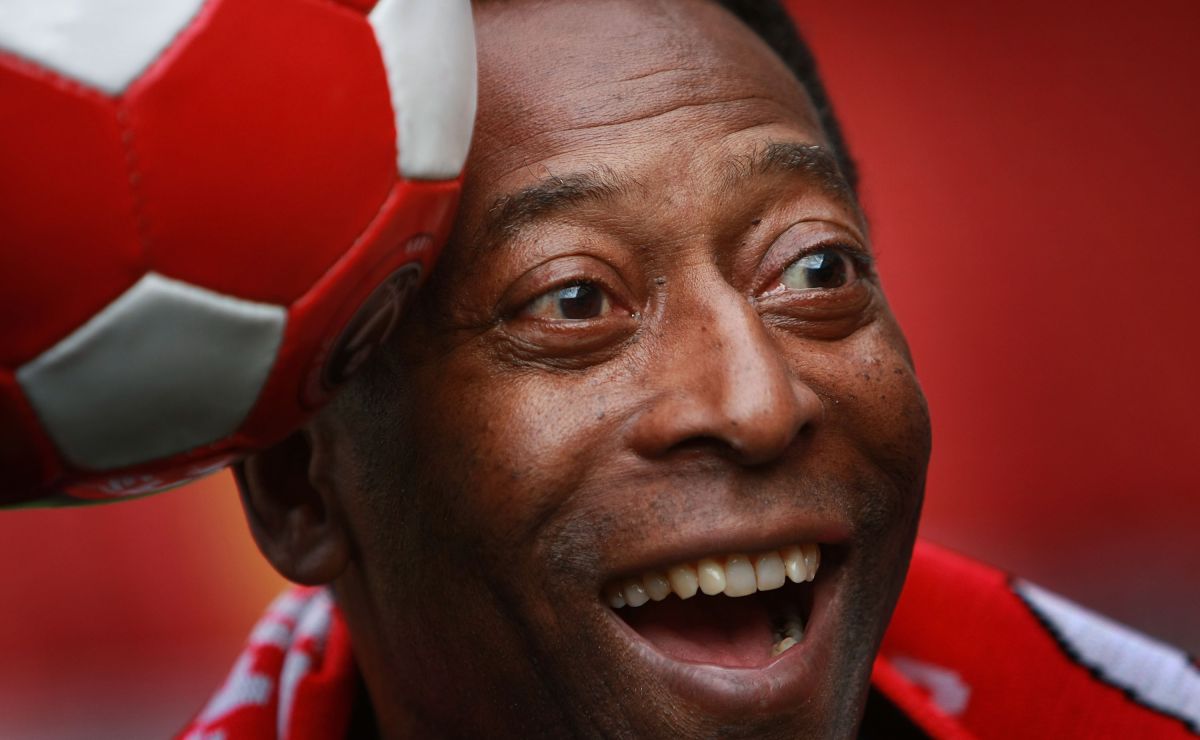 Hija De Pelé Aseguró Que Su Padre Se Mantiene En La Lucha A Pesar De