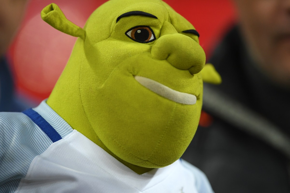 Burnley presentó su nuevo fichaje con un video de la película Shrek e ...