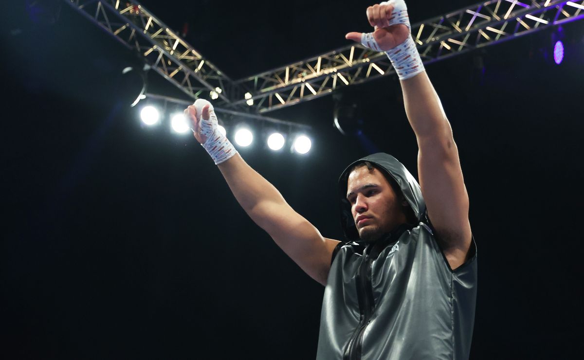 Moses Itauma debuta en el boxeo profesional con KO fulminante a su ...