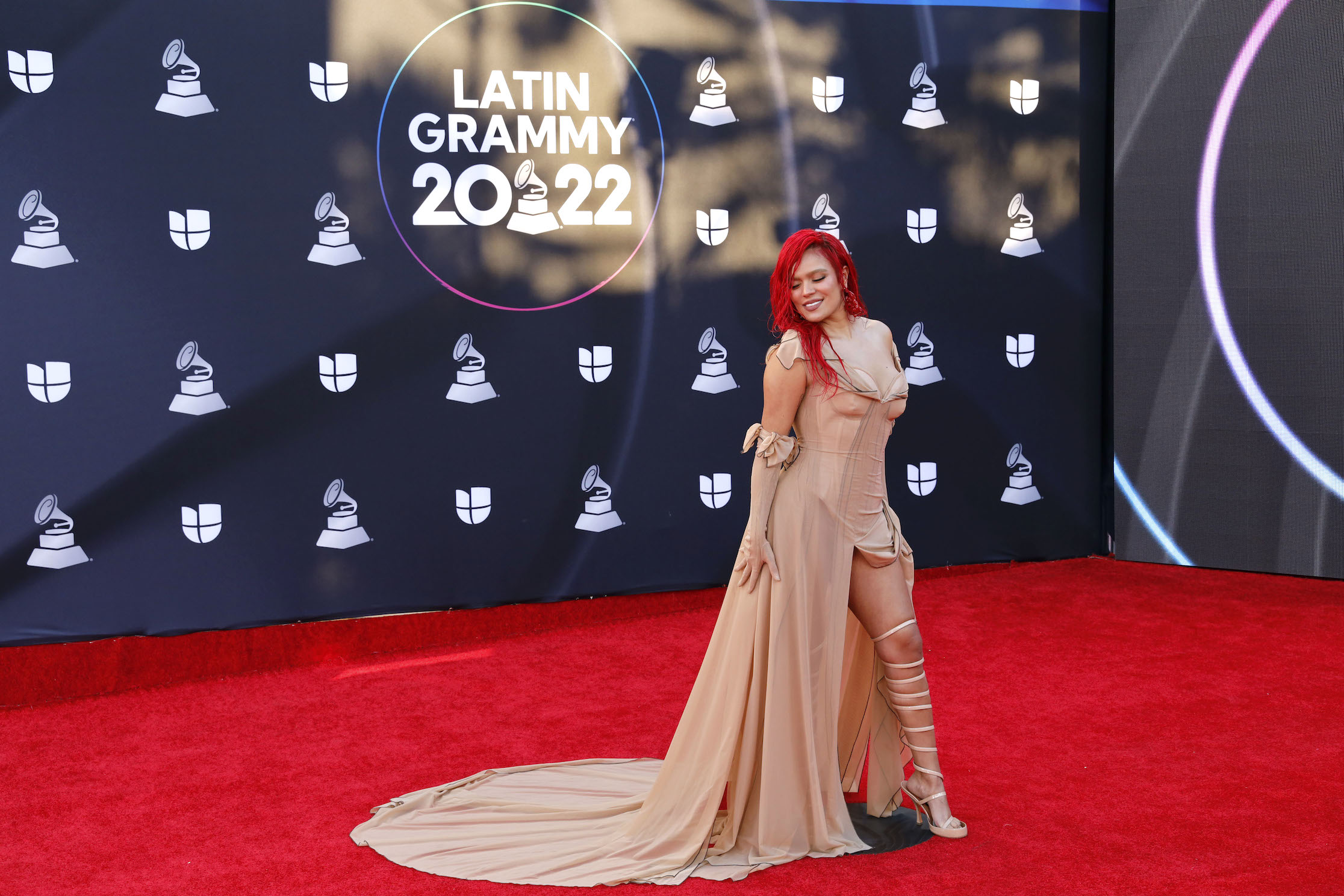 Verónica Giraldo Navarro, la hermana de Karol G, tiene una profunda ...