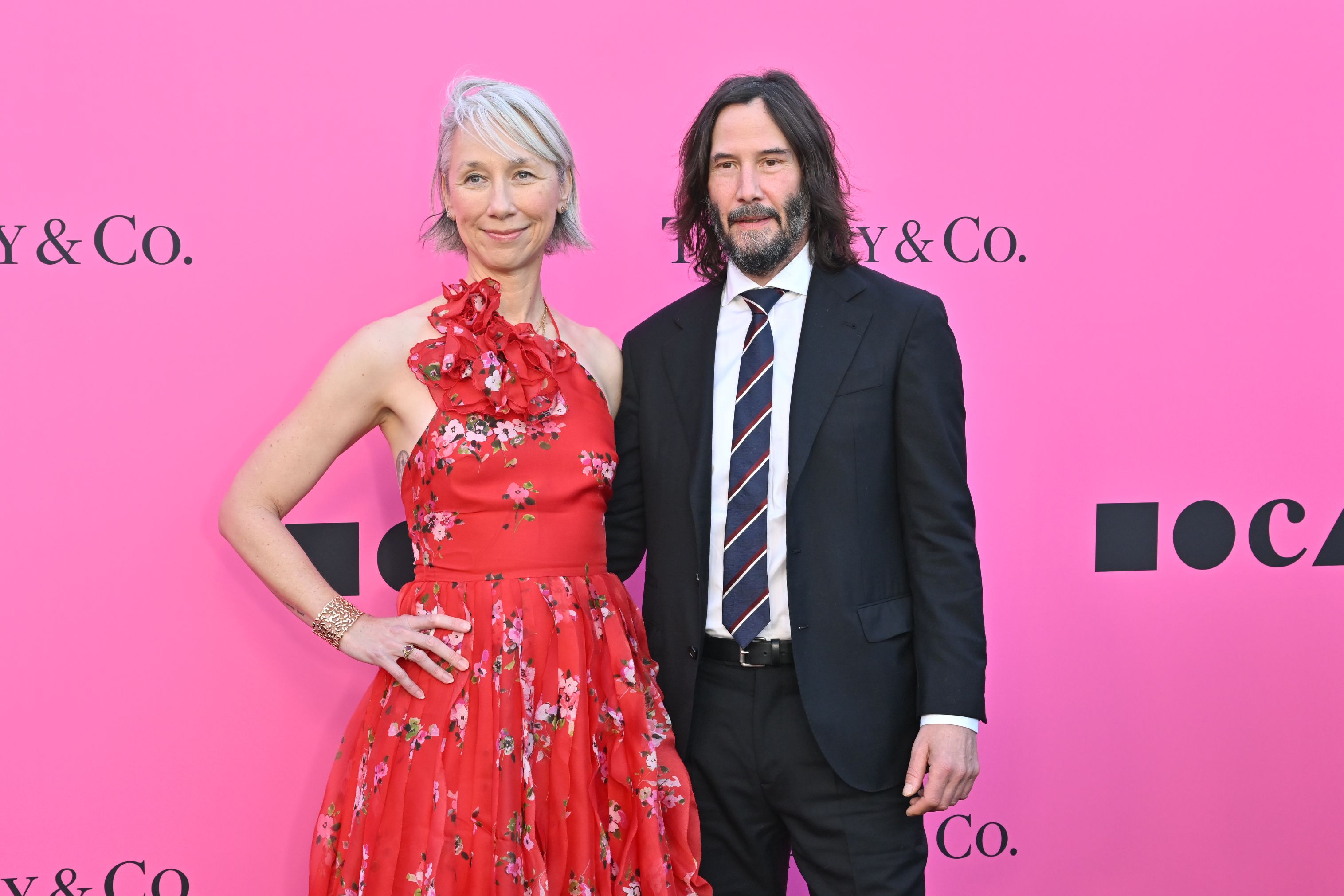 Keanu Reeves y su novia Alexandra Grant se mostraron cariñosos en una ...