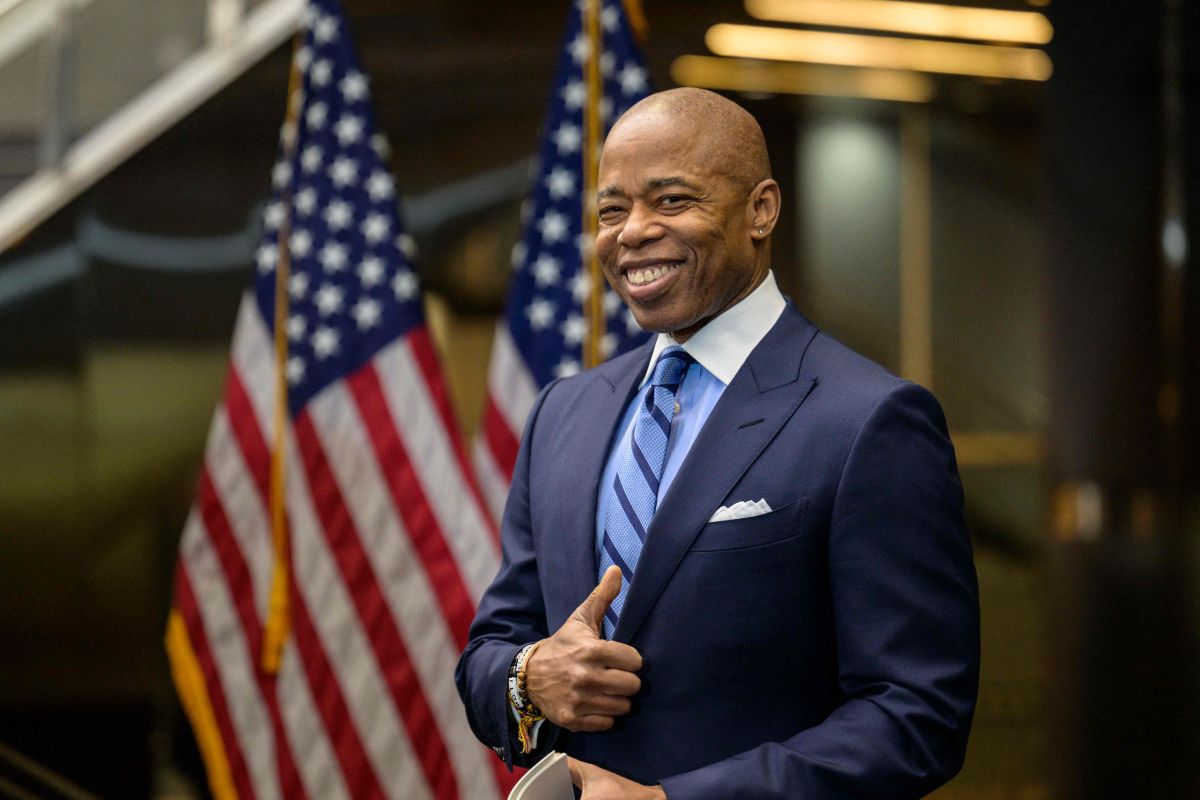 Eric Adams le dice a pacientes de hospital de Nueva York que coman más ...