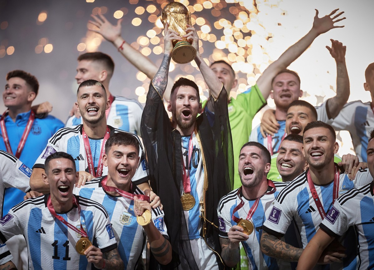 Honor al rey: Argentina hace valer su Copa del Mundo y domina el nuevo ...