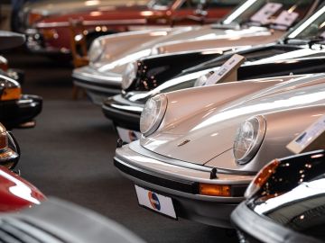 Un Porsche 911 convertible, otra de las inversiones de Edwin Castro ...