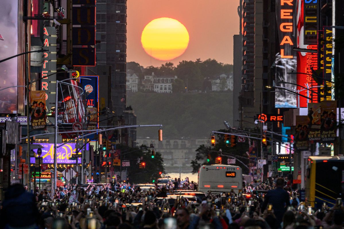 ¿Qué es el Manhattanhenge, el espectacular fenómeno solar urbano en ...