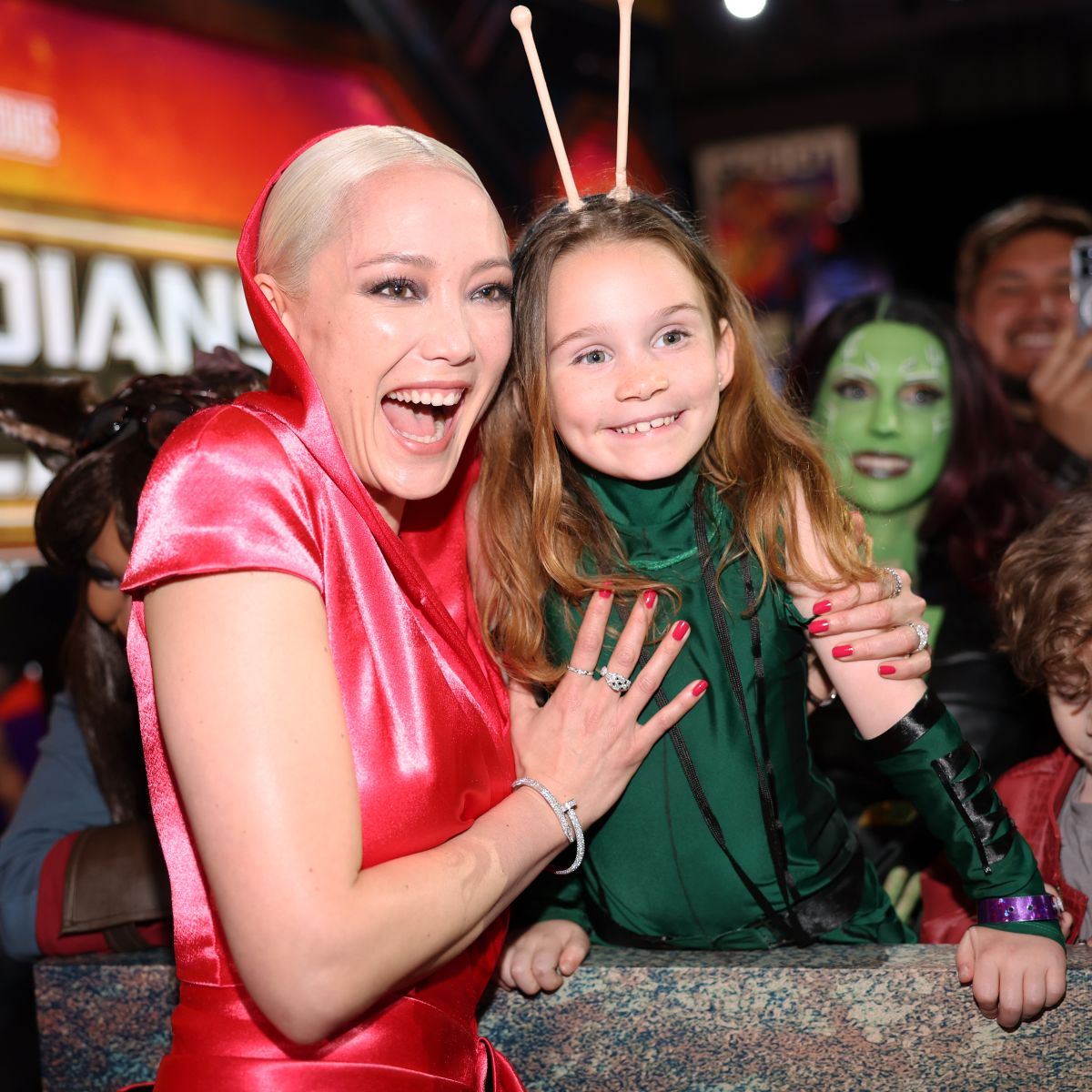 La triste historia que se esconde detrás de la sonrisa de Pom Alexandra ...