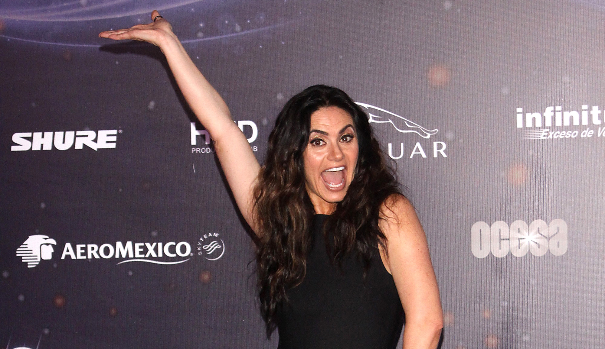 Aseguran que Penélope Menchaca se considera 'la reina' en 'Hoy Día ...