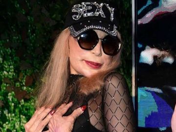 Lyn May acaparó los reflectores durante un show inspirado en la vida ...