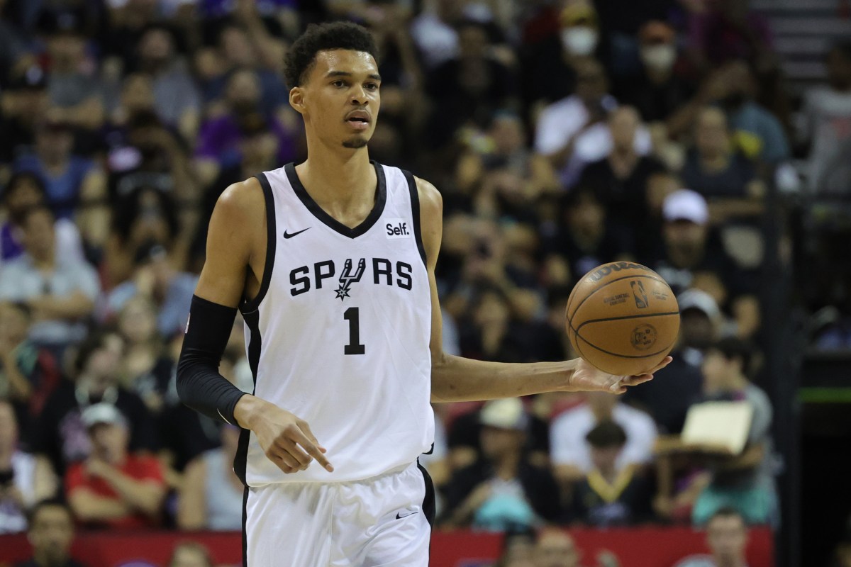 Victor Wembanyama hizo su debut con los San Antonio Spurs en la NBA Summer League - El Diario NY