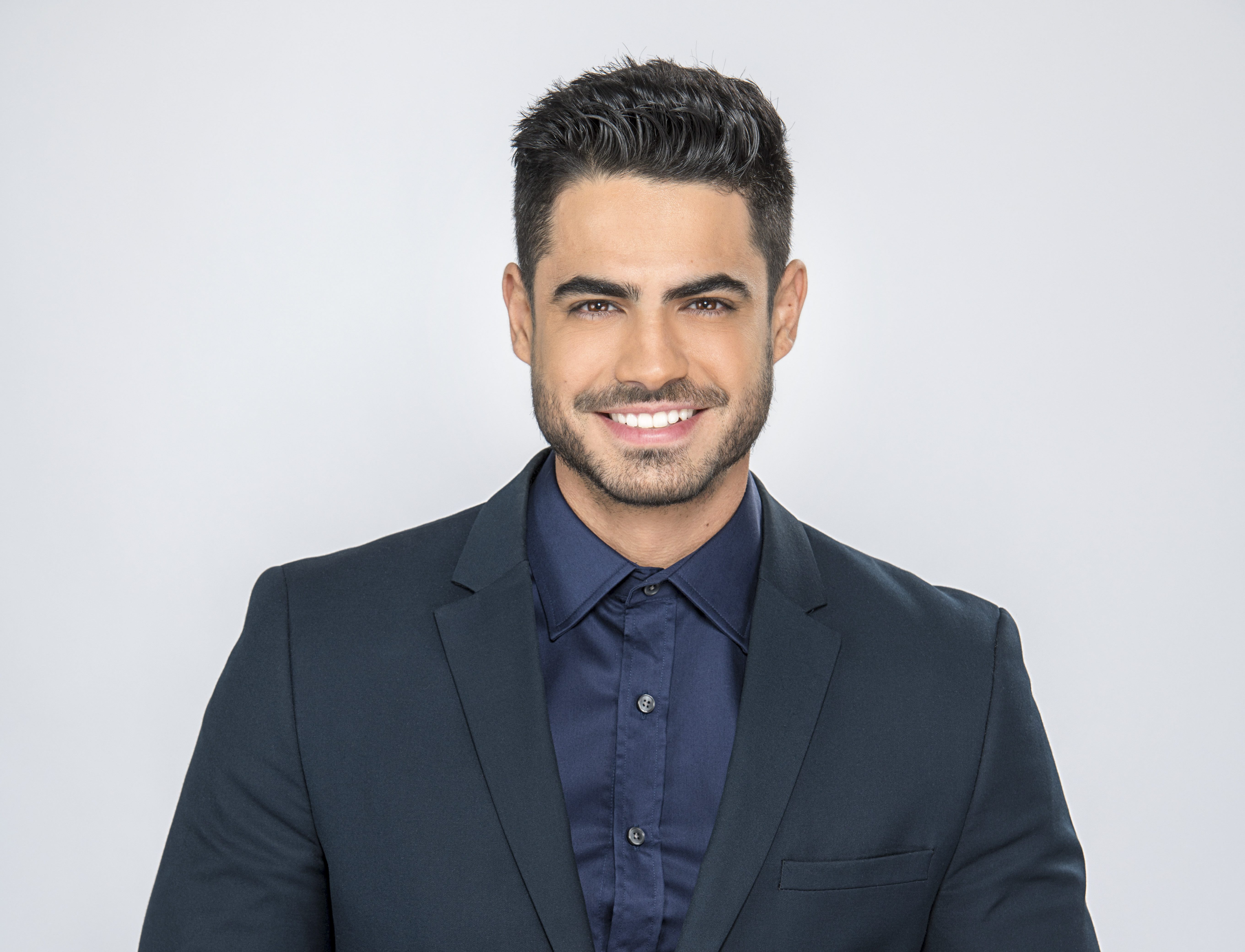 Roberto Hernández está listo para vivir su "Noche de Estrellas" con Premios Juventud desde ...