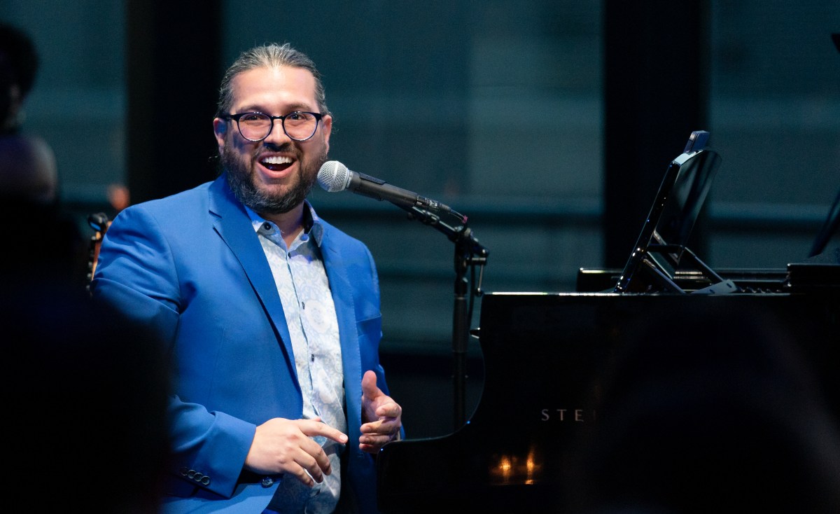 Jaime Lozano le pone ritmo a las historias de los inmigrantes - El ...