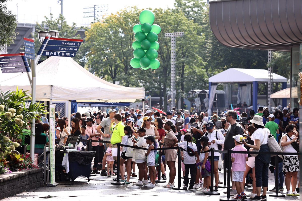 Masiva asistencia durante la Fan Week y Arthur Ashe Kids' Day del US ...