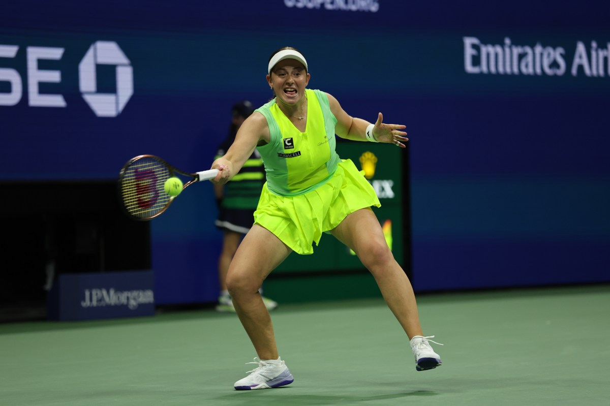 Jelena Ostapenko frena a la campeona defensora del US Open Iga Swiatek ...