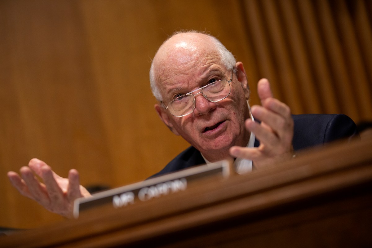 Senador Ben Cardin bloqueó el financiamiento militar a Egitpo luego de ...