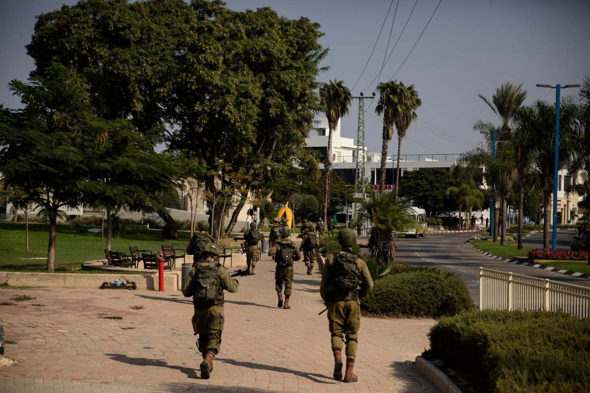Dejaron EE.UU. para ir a luchar con "cuchillos y gas pimienta" a Israel ...