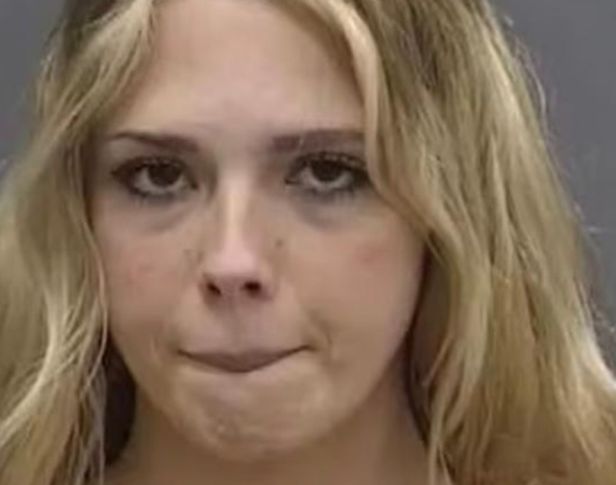 Mujer en Florida se hace pasar como de 14 años para seducir a menores ...