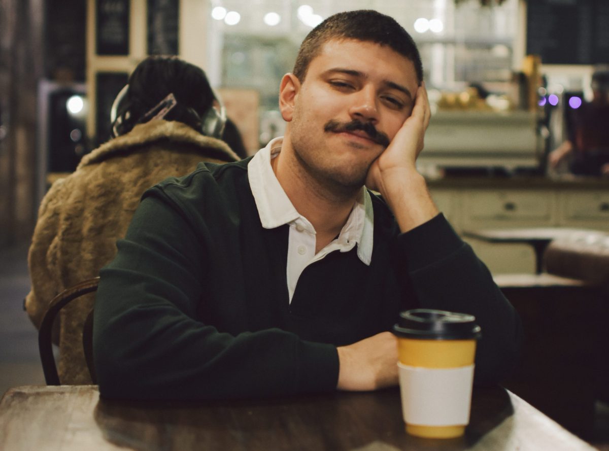 Angelo Colina marca el rumbo de la comedia latina desde Nueva York - El Diario NY