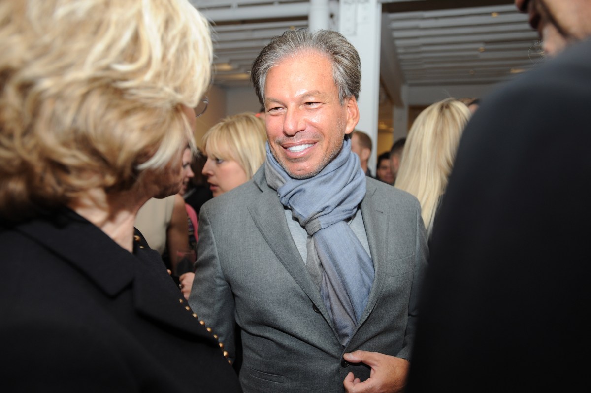 El empresario Gary Friedman pagó $28 millones de dólares por una casa en Malibú - El Diario NY