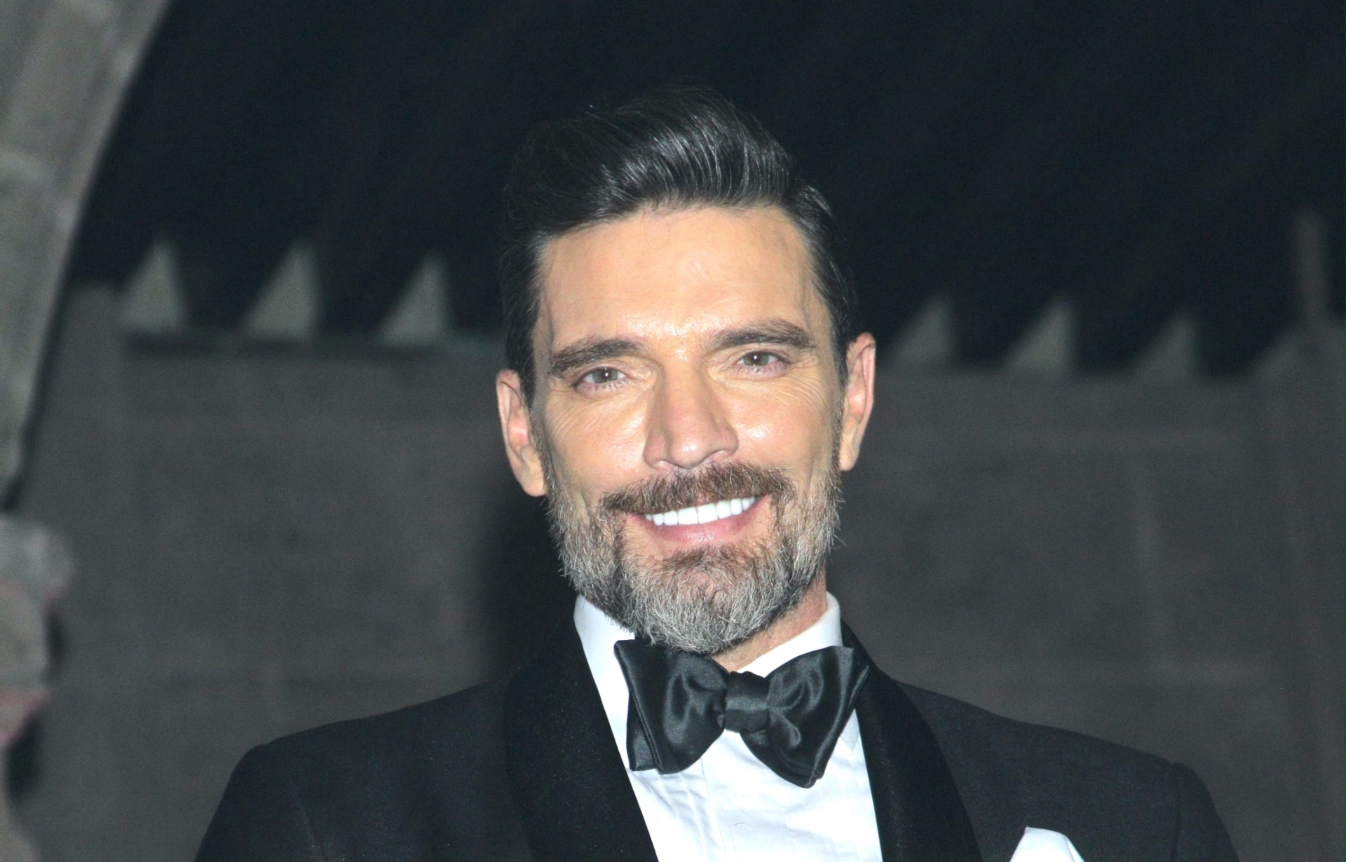 Julián Gil comparte detalles del embarazo de su hija Nicolle: 'Oliver ...