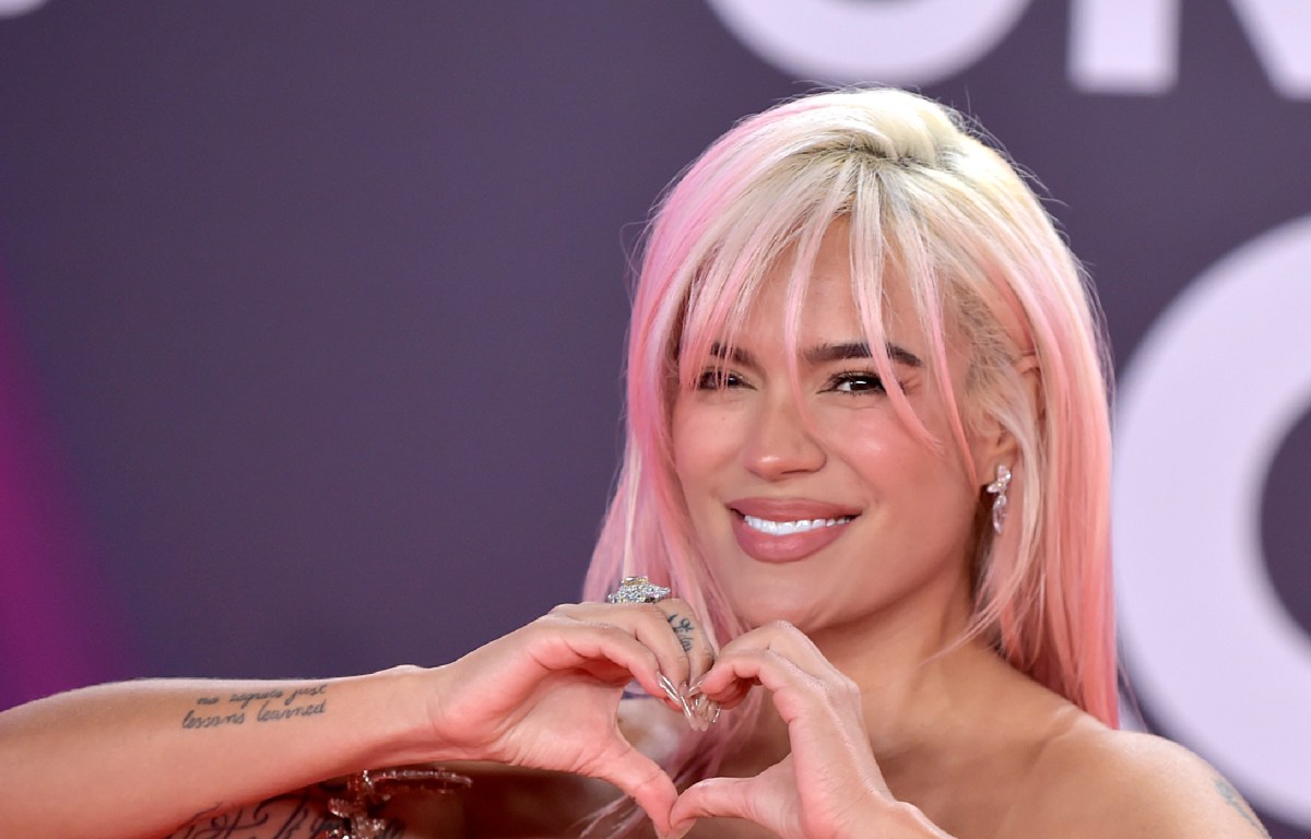 Karol G y Young Miko bailaron sensualmente durante concierto en ...