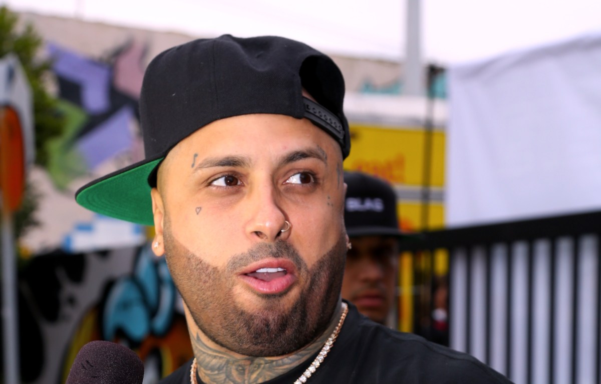 Nicky Jam reacciona a los comentarios de que Aleska Génesis le echó ...