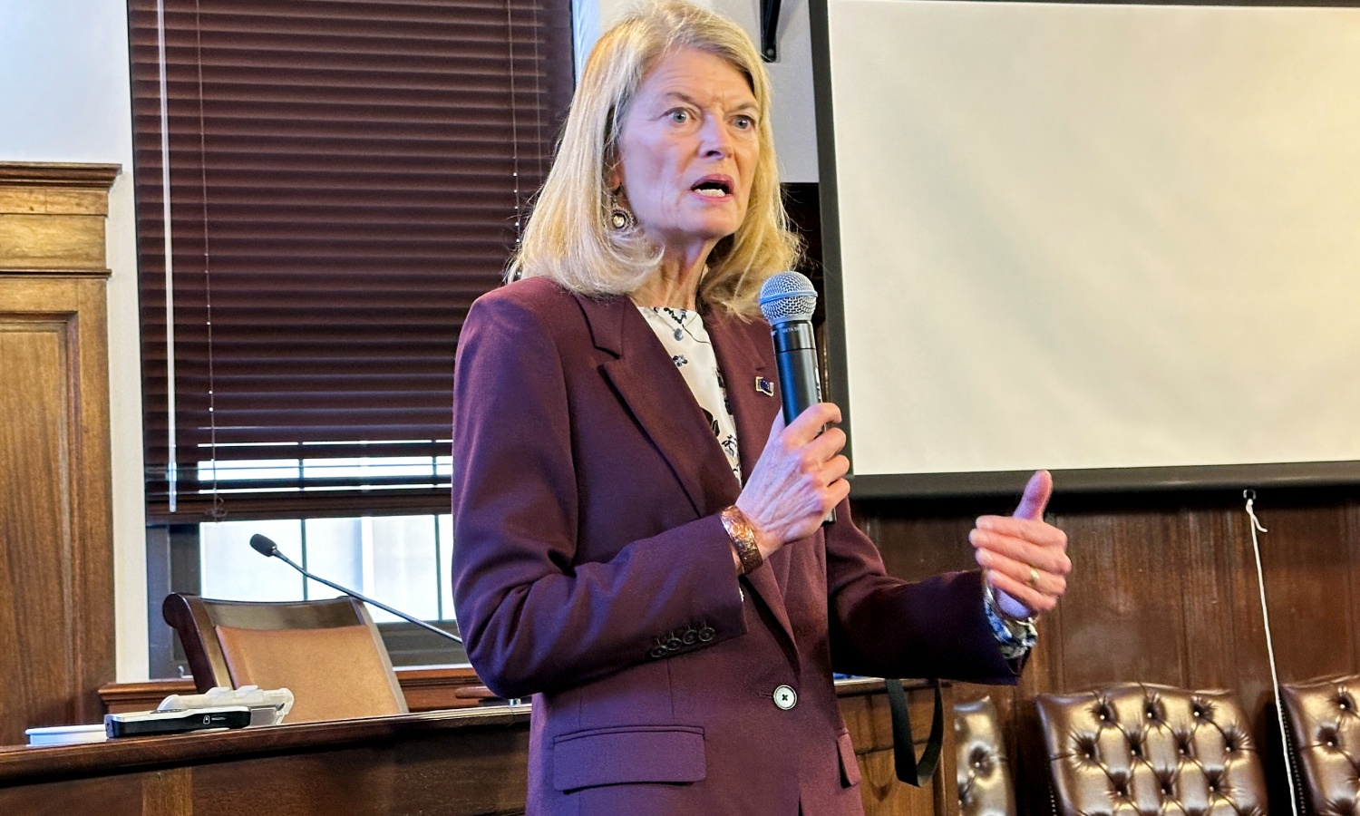 La senadora Murkowski reitera su postura de no apoyar a Trump, y dijo ...