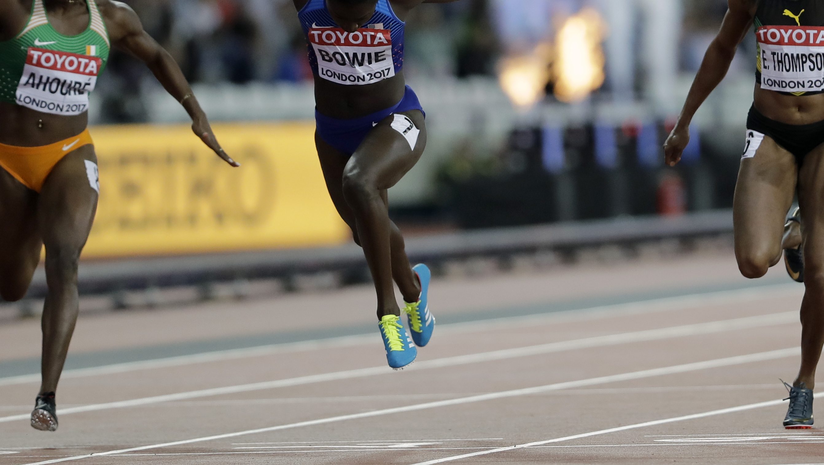 Triunfo de atleta trans en prueba de 200 metros lisos femeninos en ...