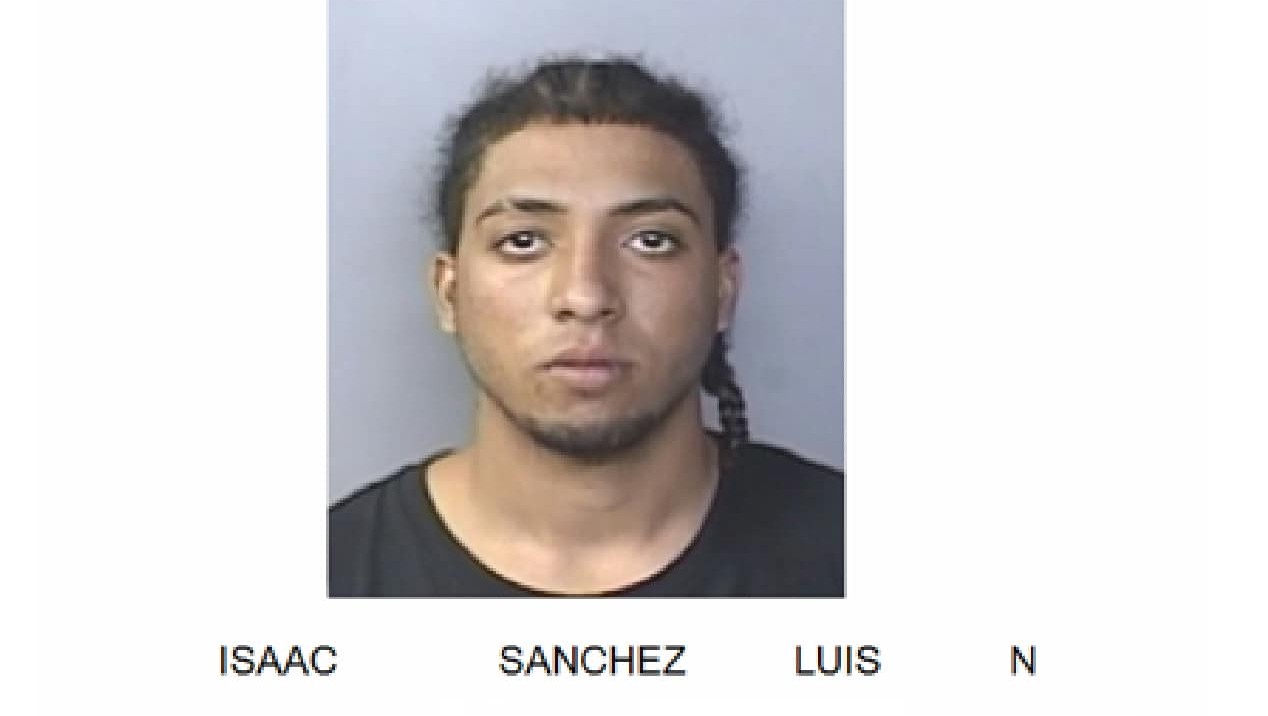 Fiscales federales en Puerto Rico acusan al trapero CDobleta de posesión ilegal de ametralladora ...