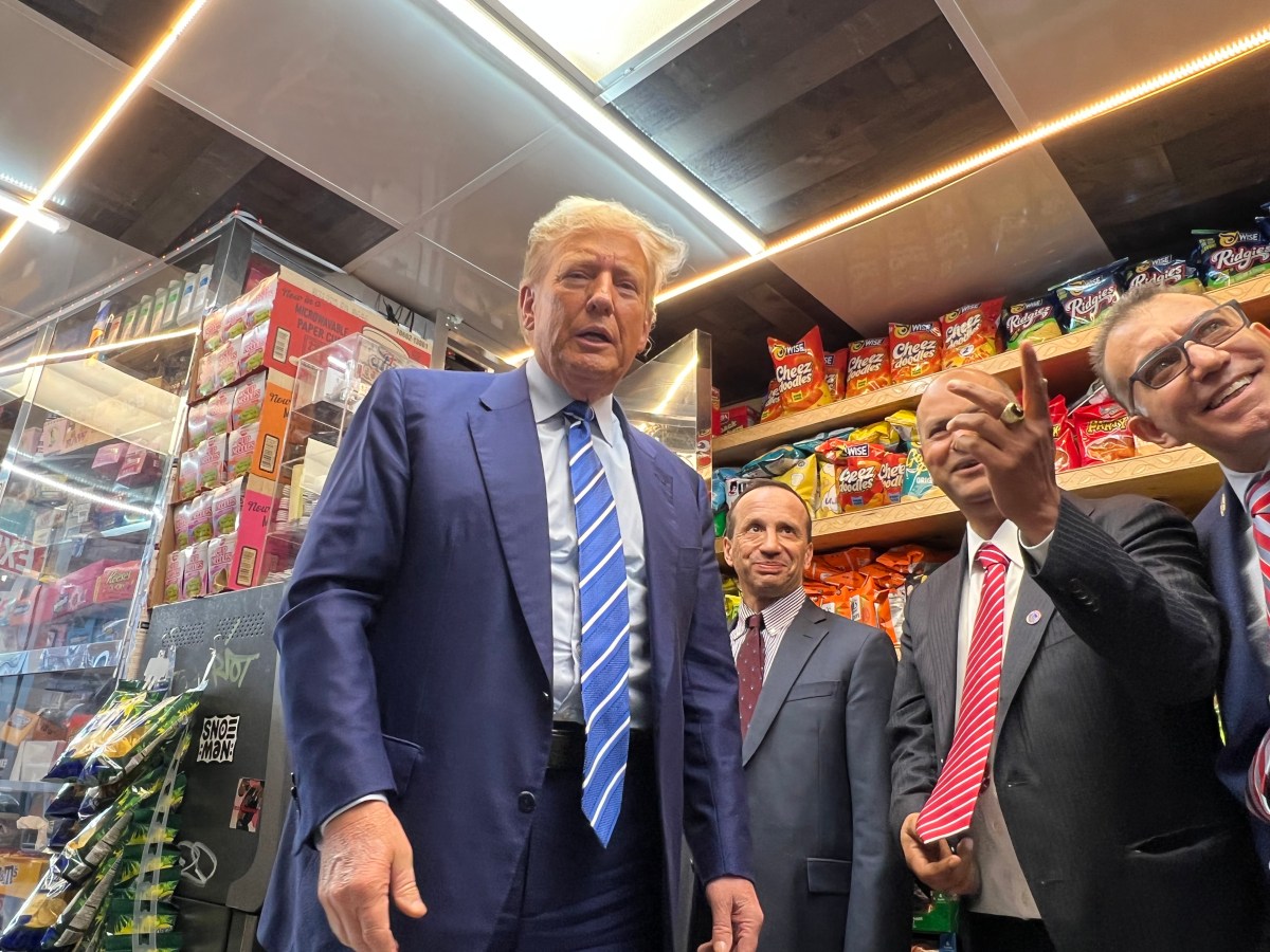 Bodeguero dominicano eximido de homicidio se perdió la visita de Trump ...