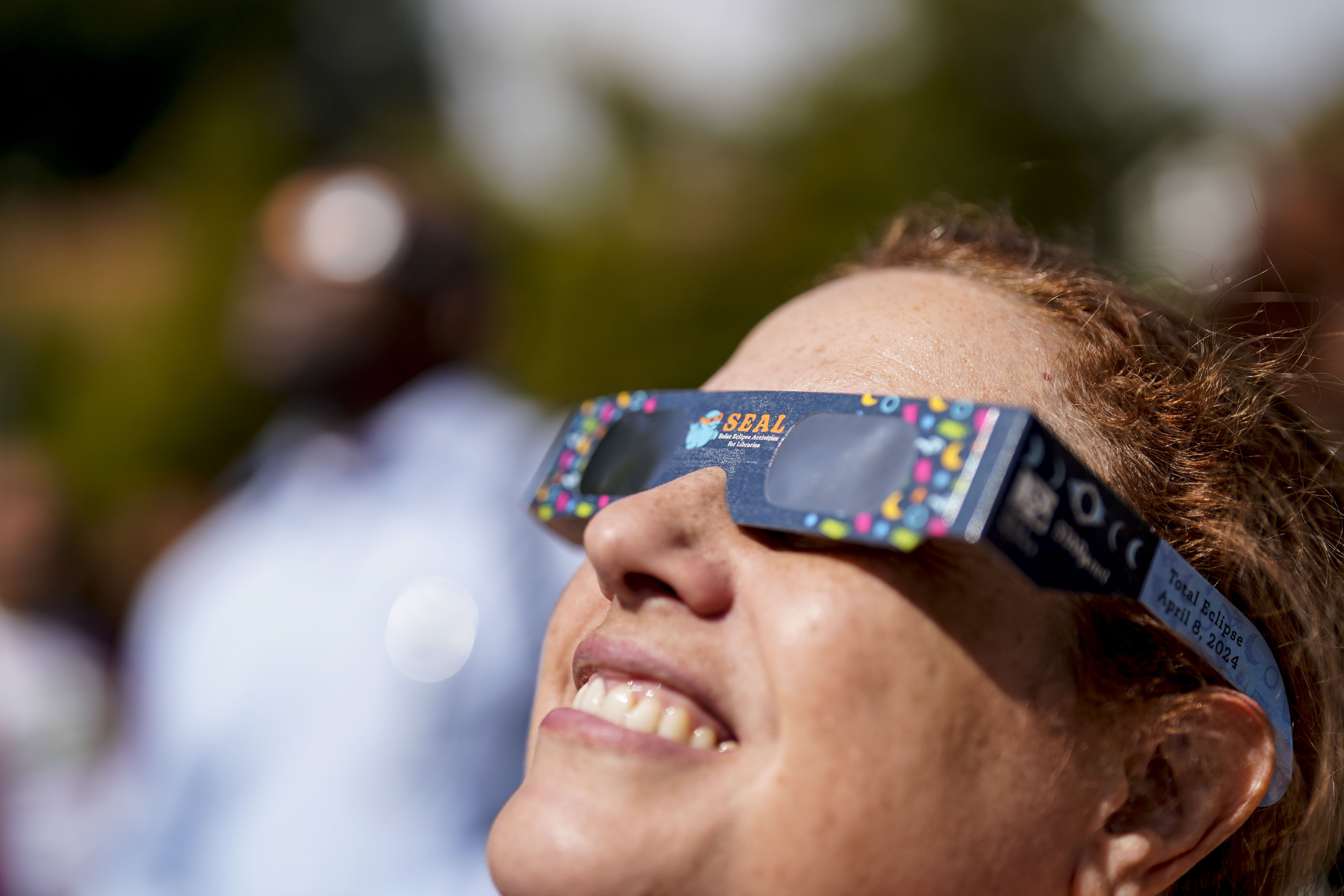 Eclipse solar: ¿Qué le ocurre a tu vista si lo observas sin lentes ...