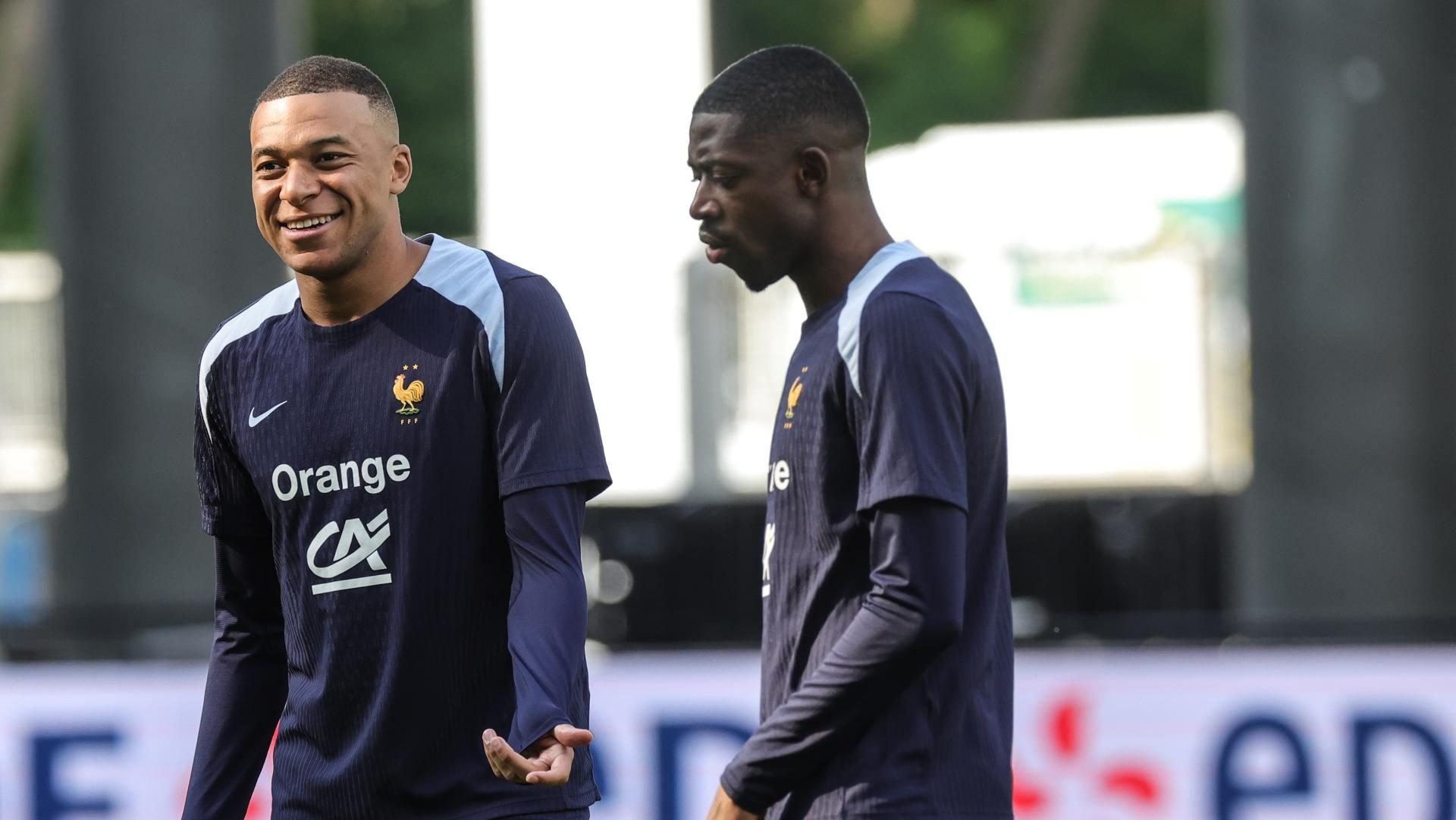 Dembélé disfrutó una pizza en medio de charla del DT de Francia - El ...