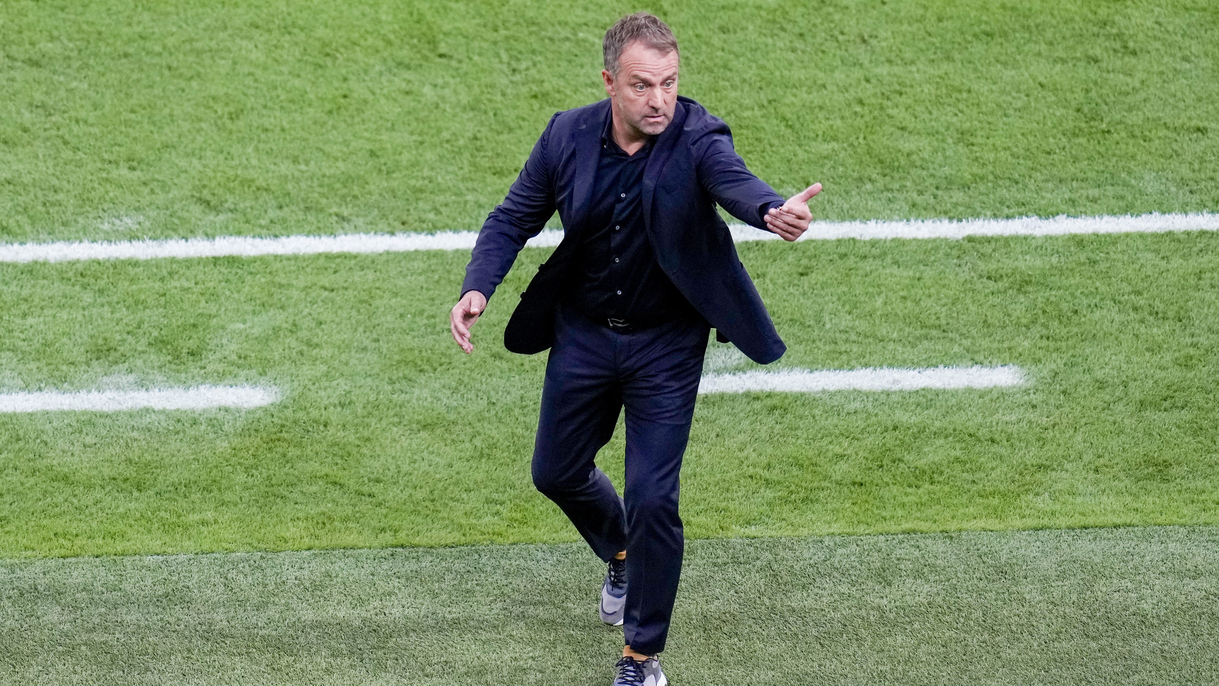 Hansi Flick "le pondrá las pilas" al Barcelona con duros entrenamientos ...