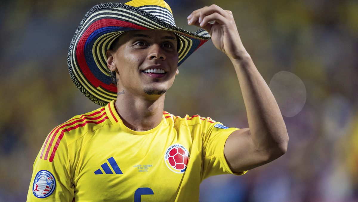 Casi lo manda a dormir: el fuerte puñetazo que recibió Richard Ríos en ...