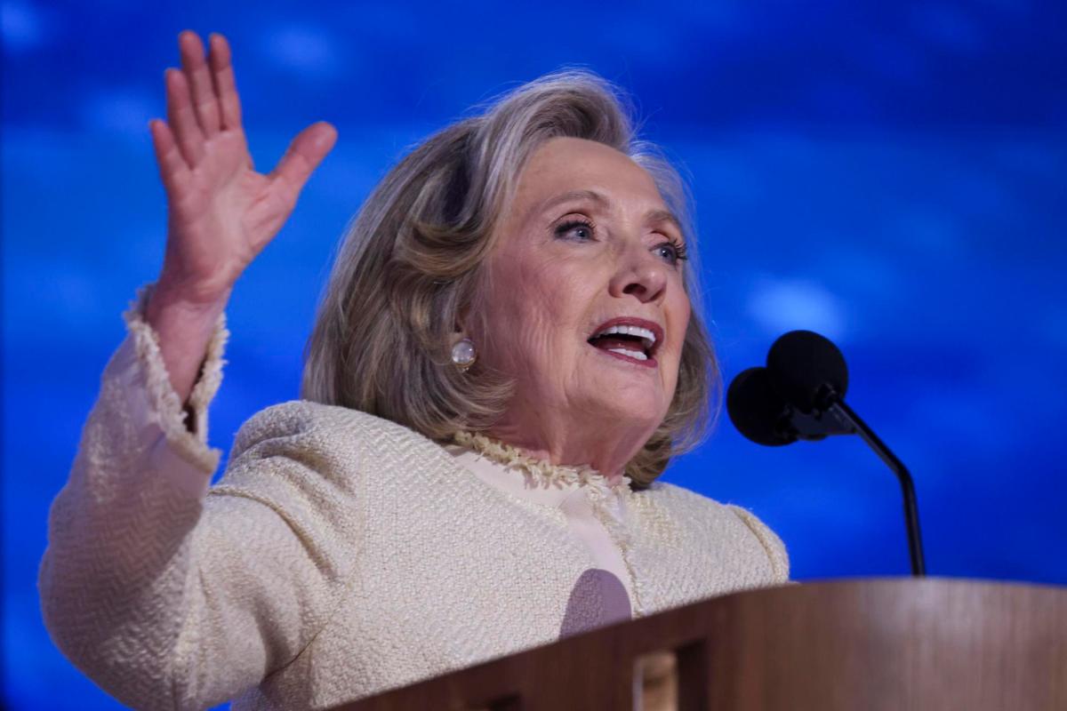 Hillary Clinton anima a Harris en la convención demócrata: "Es nuestro ...