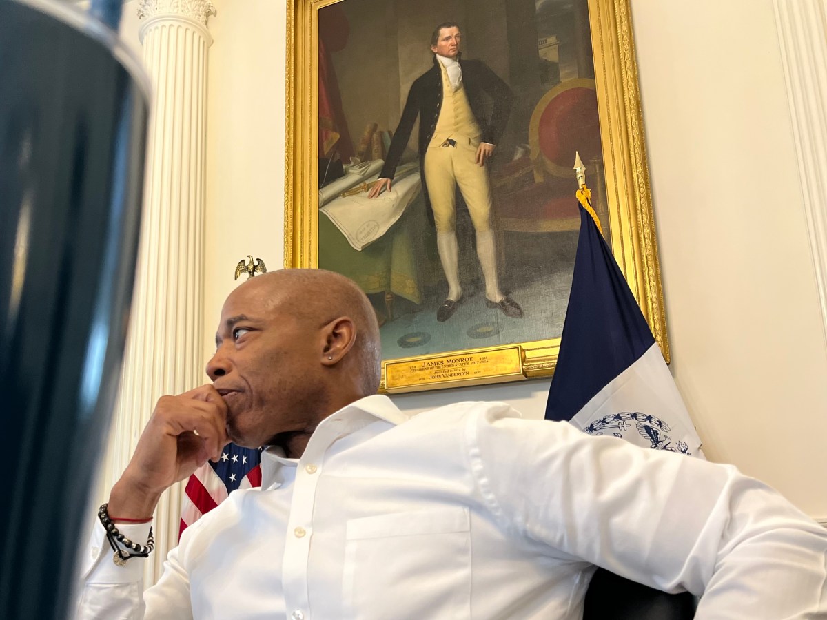 Crisis política en Nueva York: juez aplaza juicio contra alcalde Adams ...