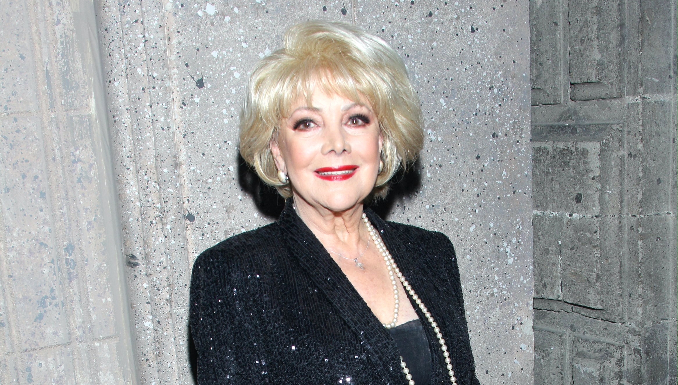 Jacqueline Andere a sus 86 años pide trabajo en TV - El Diario NY