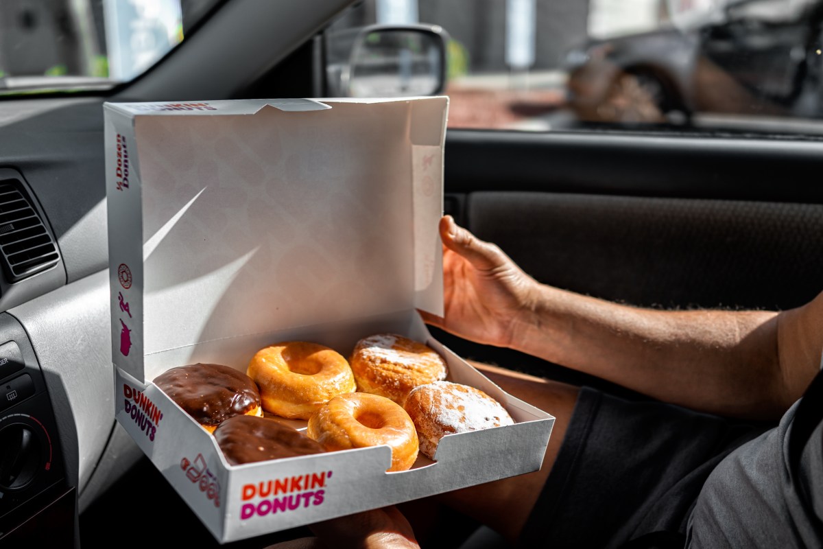 Conoce lo nuevo de Dunkin para la temporada navideña: regresan las donas gratis los miércoles ...