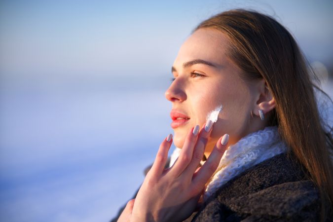 Los mejores consejos para hidratar tu piel en invierno, según una dermatóloga - El Diario NY