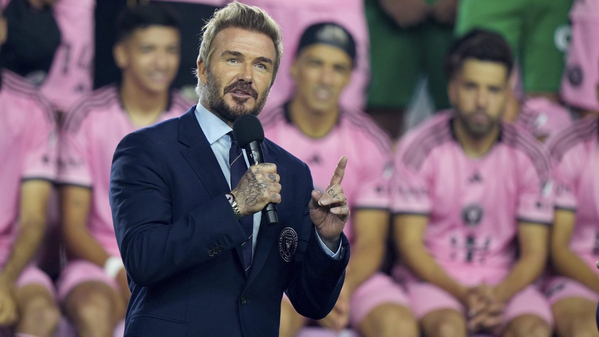 David Beckham desata las risas con su versión navideña de 'Jingle Bells ...