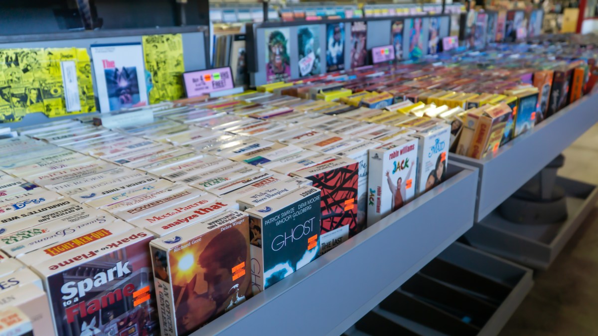 Descubre cómo revender VHS a precios increíbles en el 2024 - El Diario NY