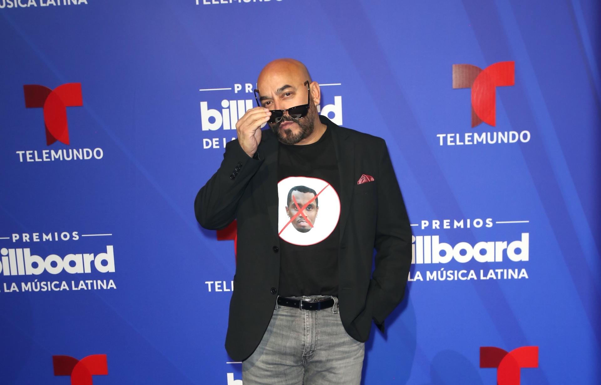 ¿Lupillo Rivera quiere enamorar a Erubey de Anda? - El Diario NY