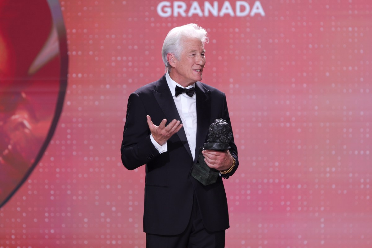 Richard Gere llama “matón” a Donald Trump al recibir Goya honorífico ...