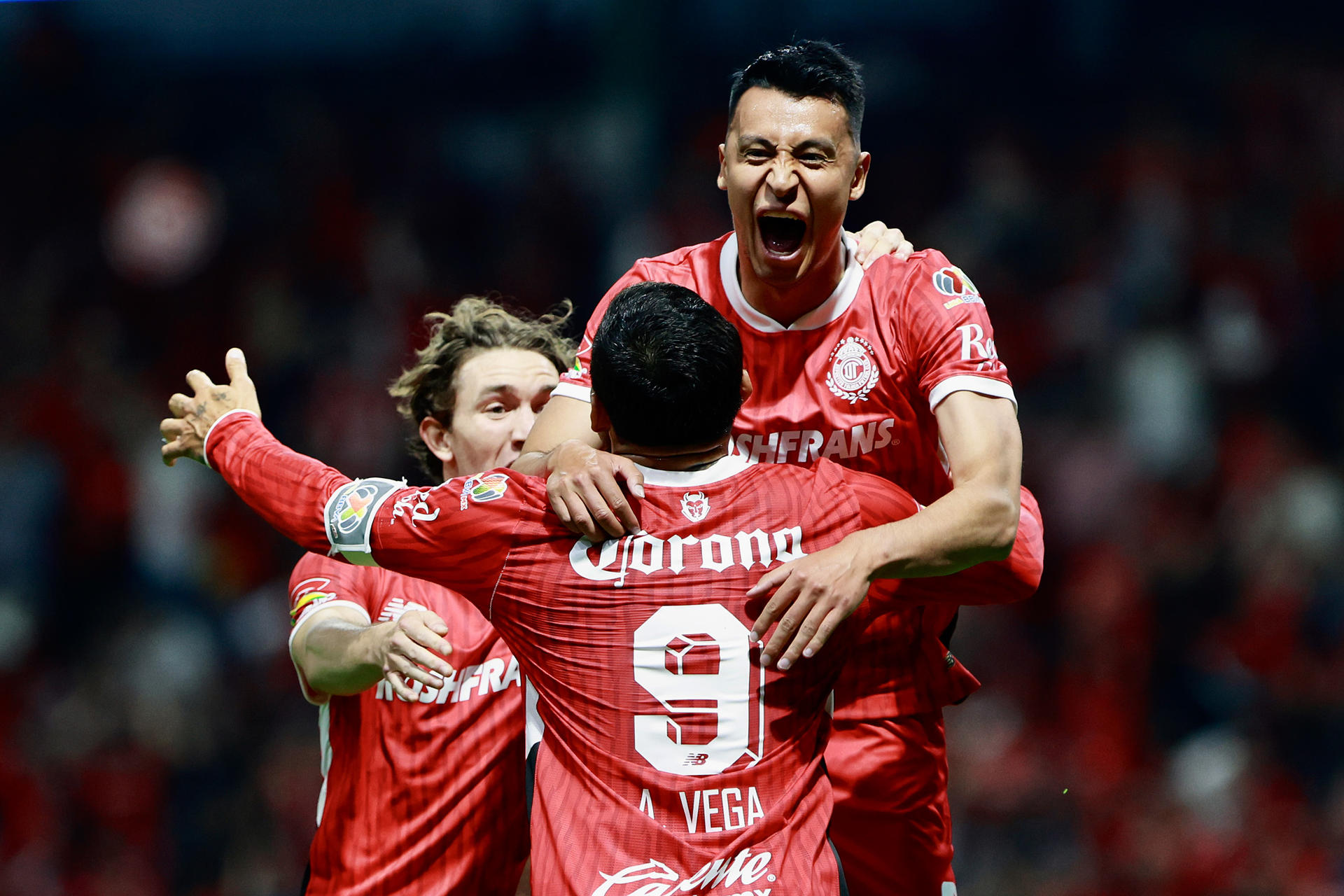 Toluca vapulea 3-0 a Tigres de la UANL y avanza a la final de la Liga ...