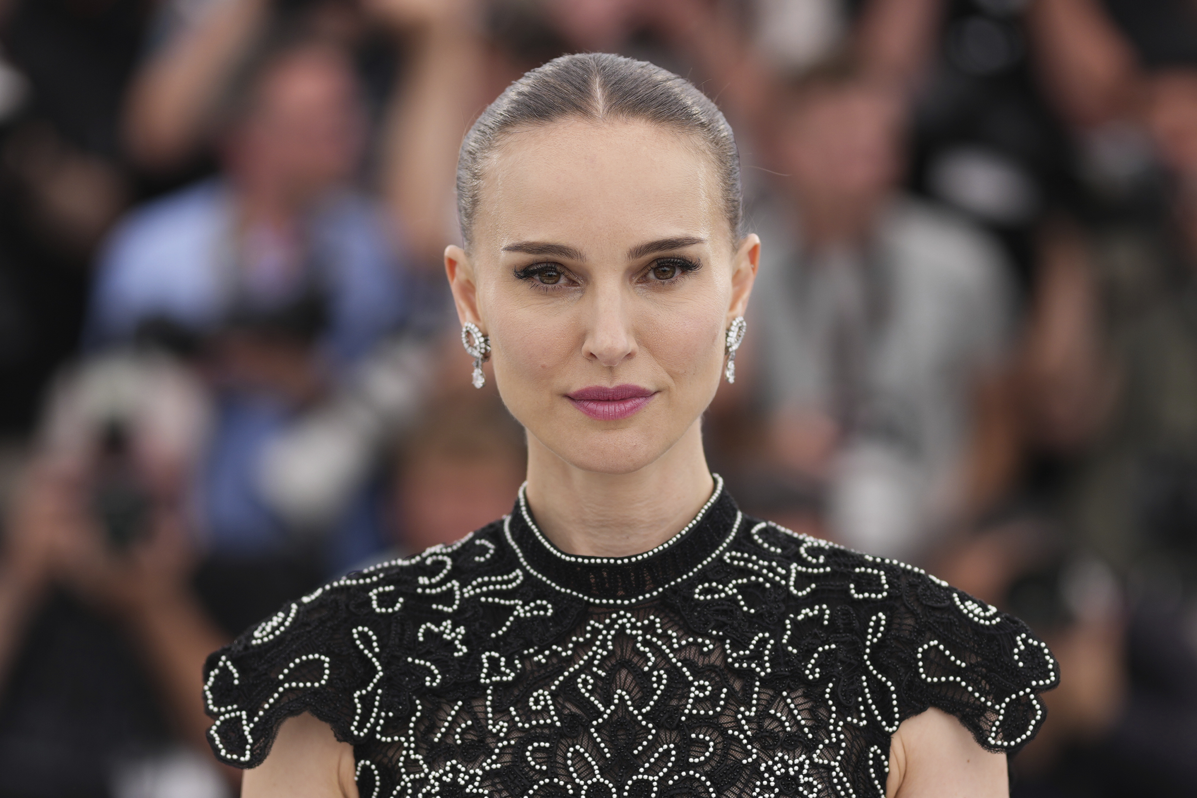 Natalie Portman está feliz con su vida en París - El Diario NY